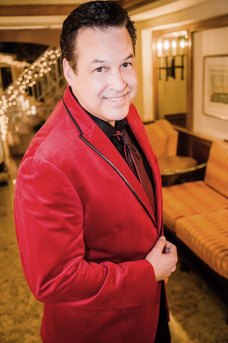 About - Rene Fernandez Entertainment